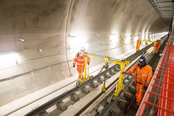 Elizabeth line set to boost UK economy by €47bn - Rail UK