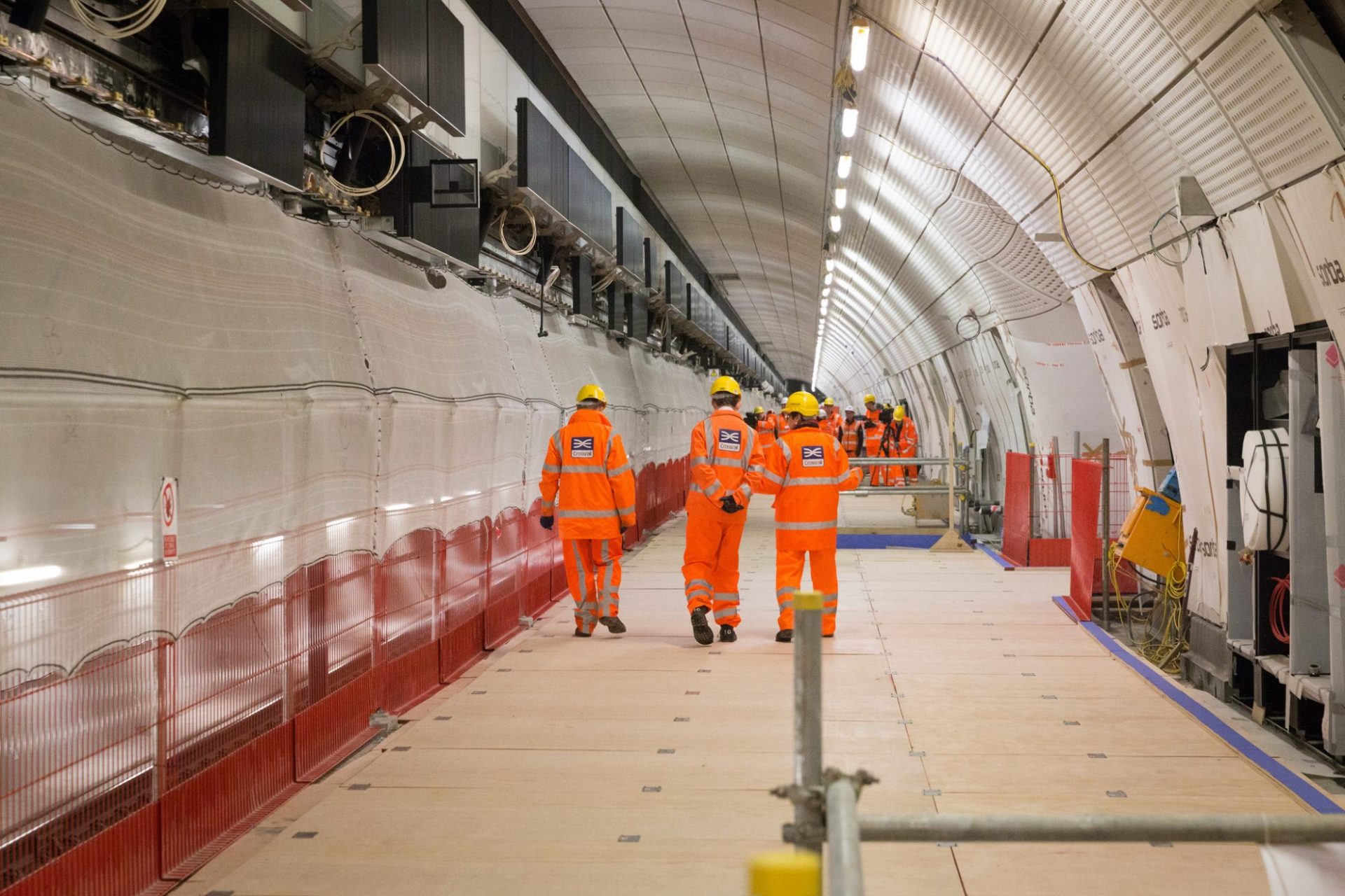 Elizabeth line set to boost UK economy by €47bn - Rail UK