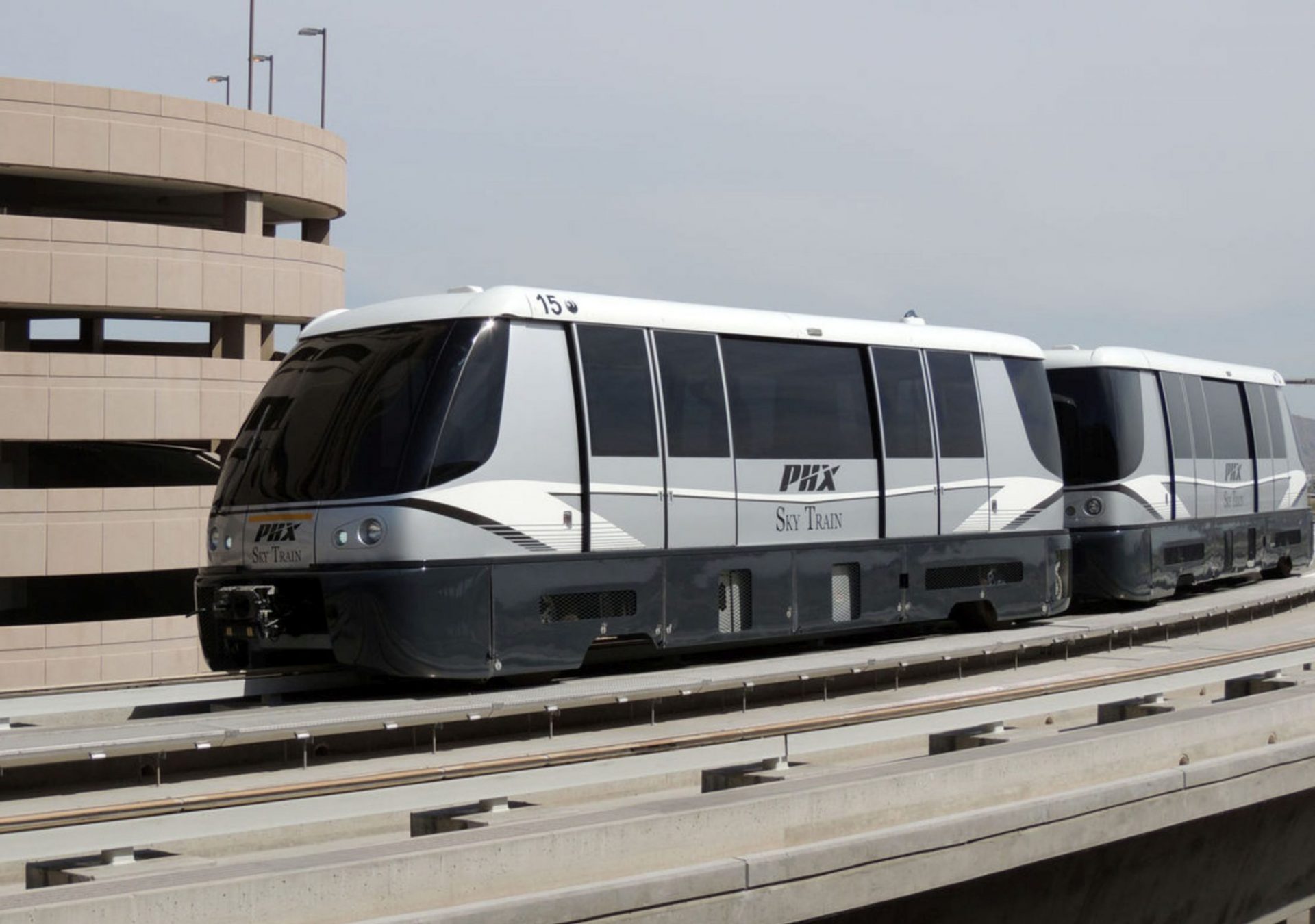 Phoenix Sky Harbor Airport's automated people mover set for extension ...