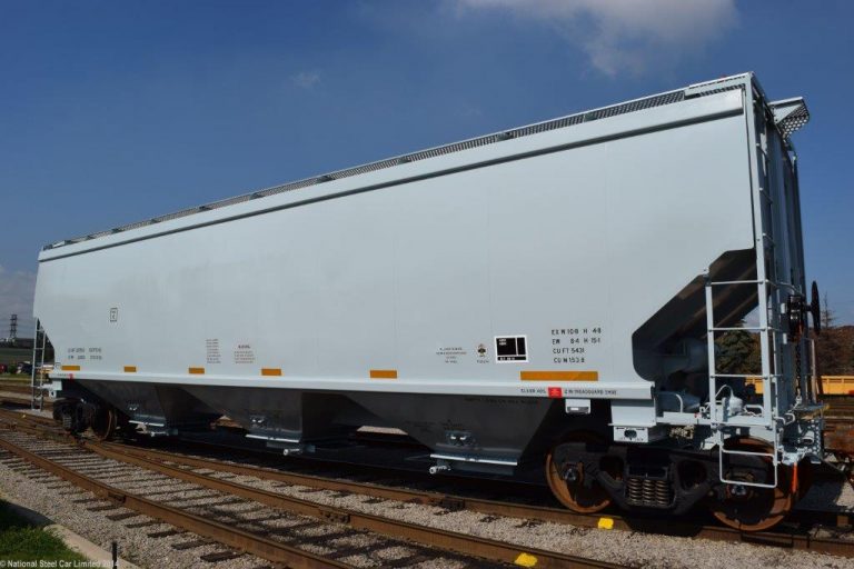 Canadian National Railway orders 1,000 grain hopper cars after new rail ...