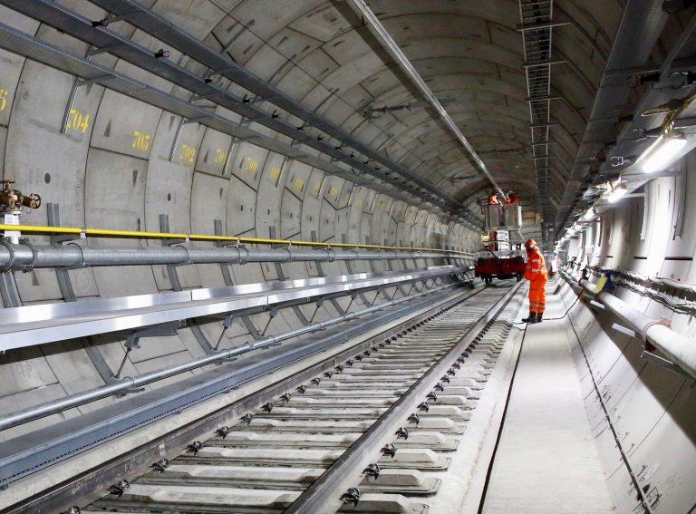 Official Elizabeth line opening pushed back to autumn 2019 - Rail UK