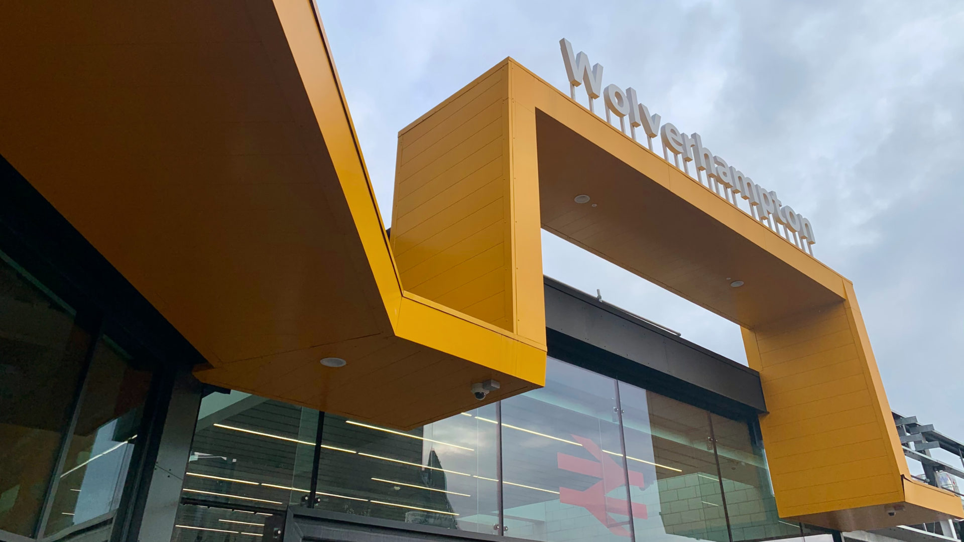 Wolverhampton station’s platform one lift upgrade complete - Rail UK