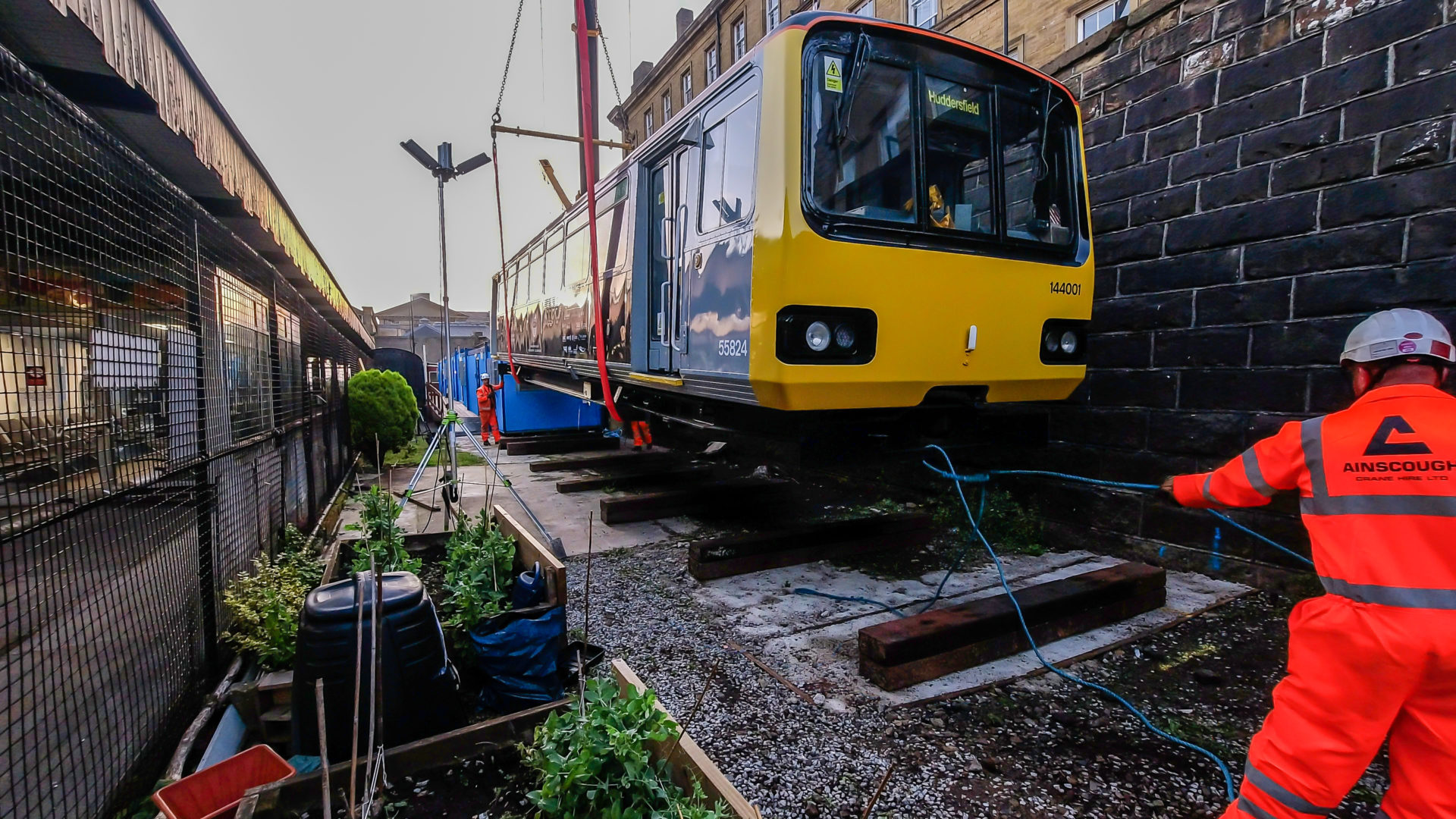 New life for Platform 1’s pacer as it is lifted into Huddersfield ...