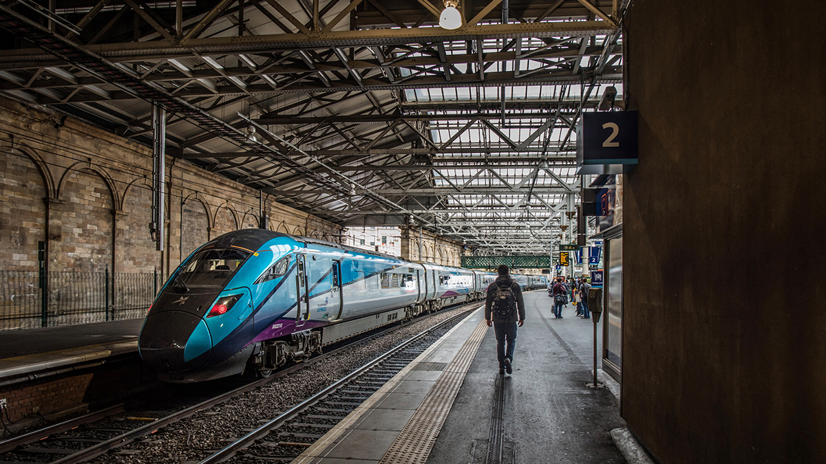 Hitachi Rail and Angel Trains to create intercity battery hybrid train ...