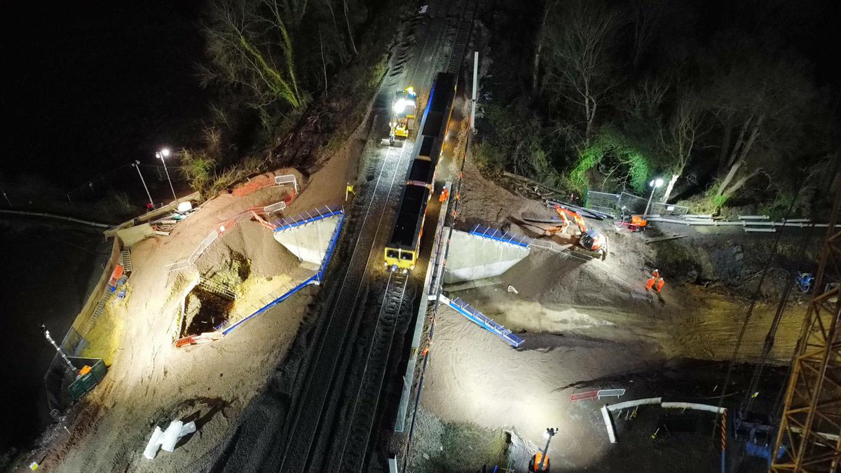 Network Rail completes £22m festive upgrades - Rail UK