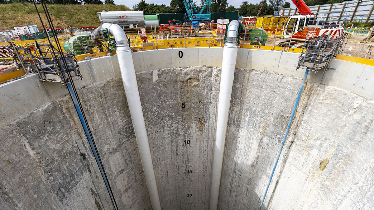 HS2 tunnelling machines reach Chalfont St Peter ventilation shaft - Rail UK