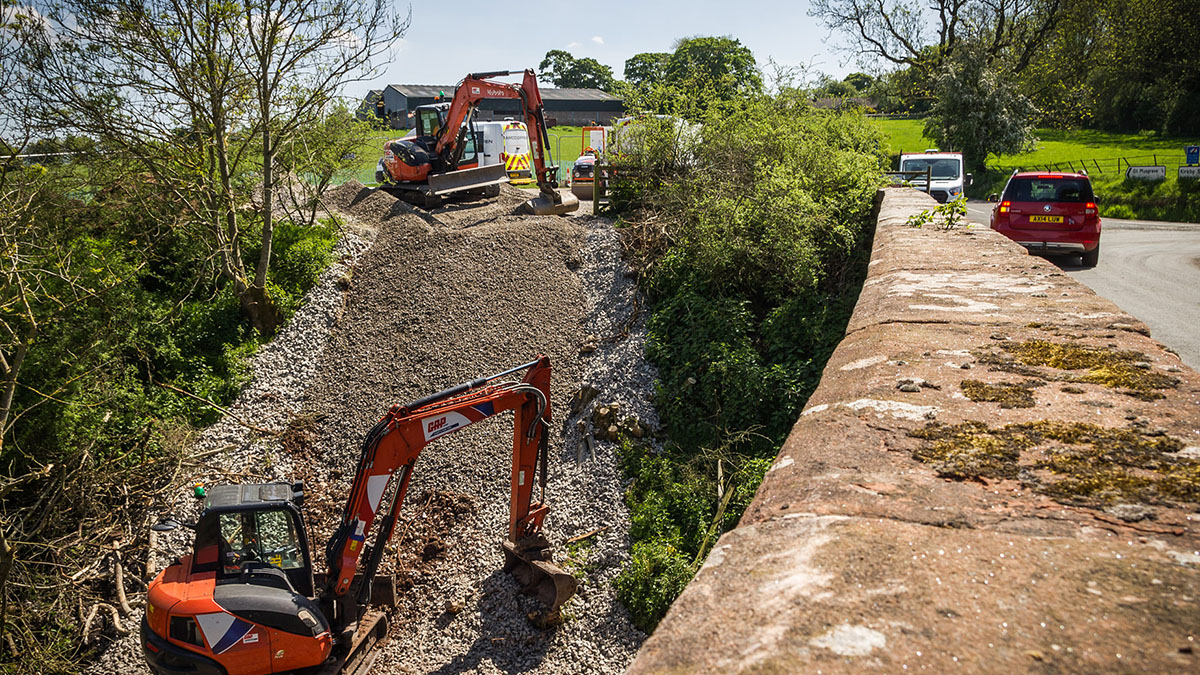 Campaigners rally opposition to bridge infill “vandalism” - Rail UK