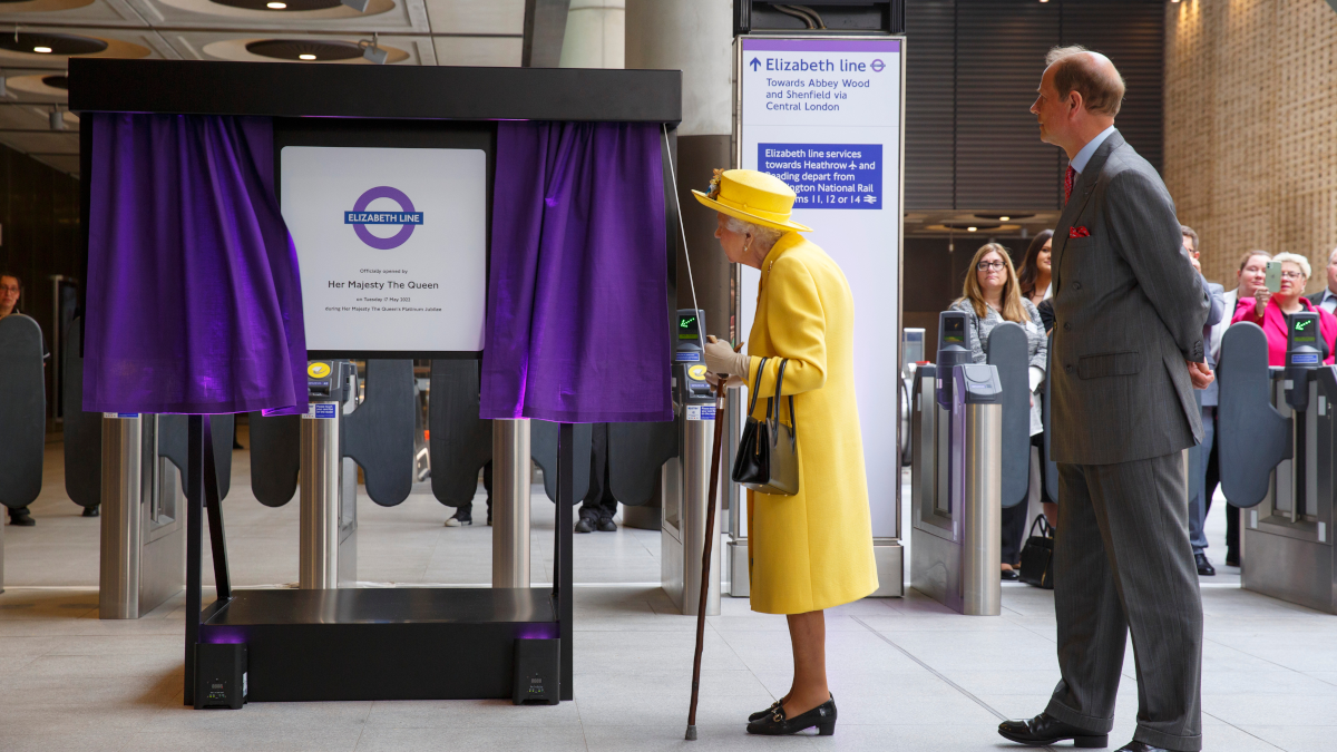 Surprise as Queen attends Elizabeth line opening - Rail UK