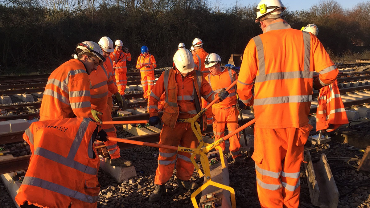 Planned engineering work in the Kemble area may affect your rail ...