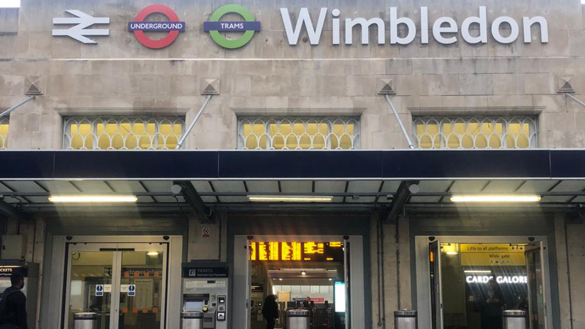 South Western Railway upgrades wayfinding signage at Wimbledon ...