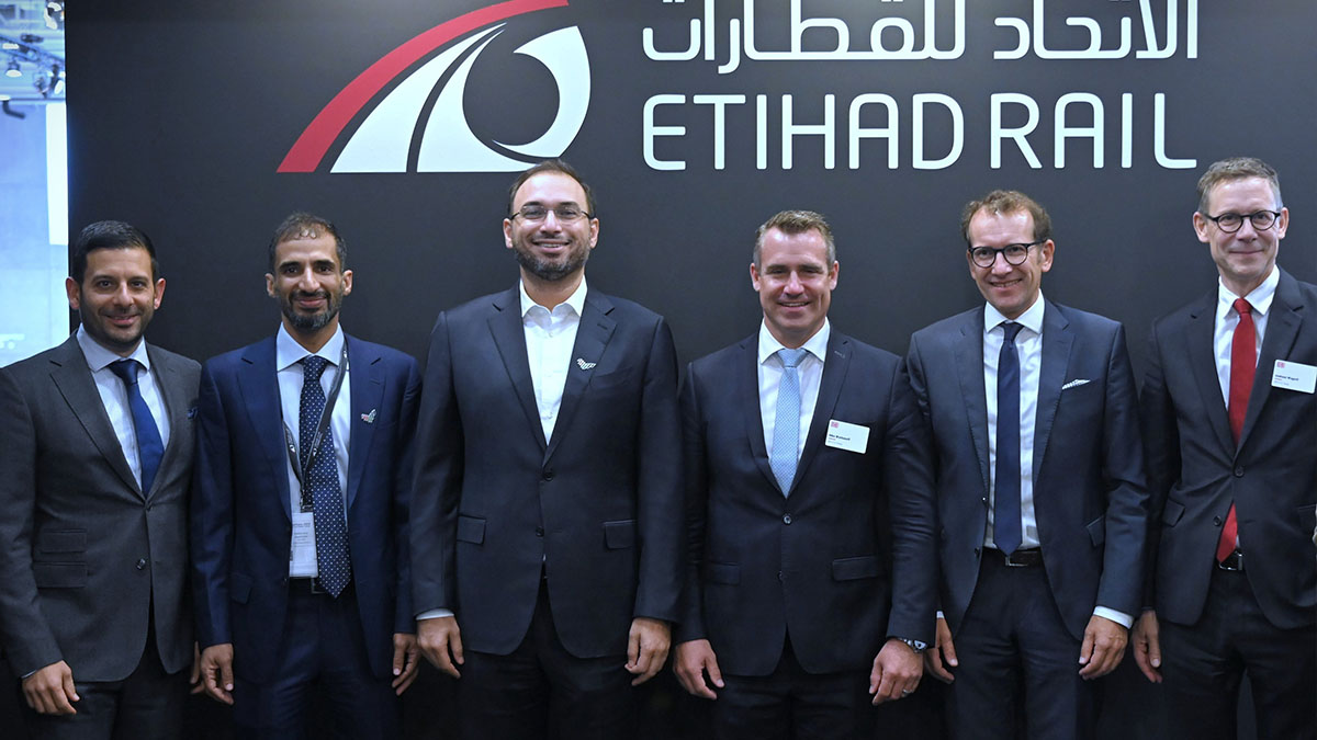 Etihad Rail moves to a self-operating model after concluding knowledge ...