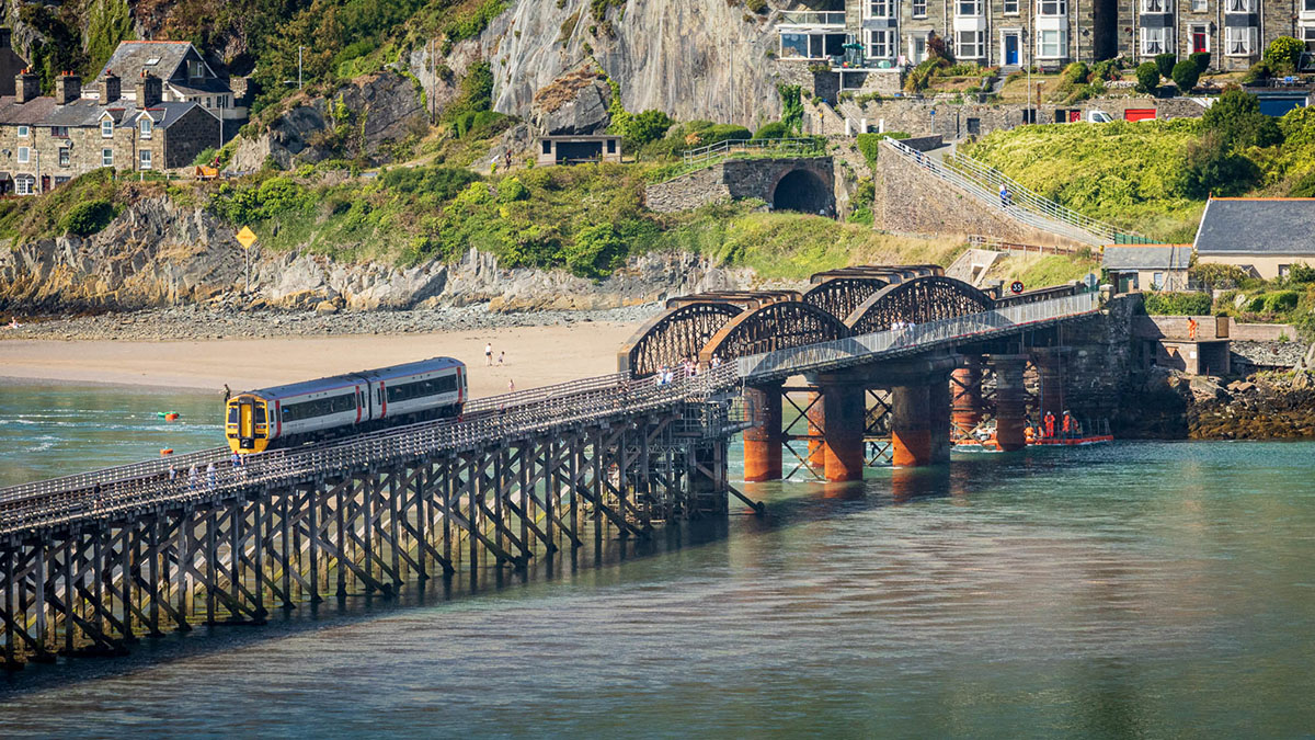 Barmouth Viaduct to reopen for four weeks as Network Rail prepare for ...