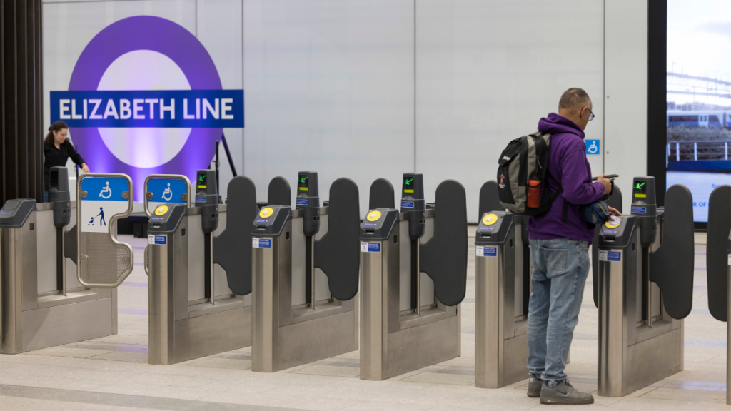 Elizabeth line marks six months in service - Rail UK