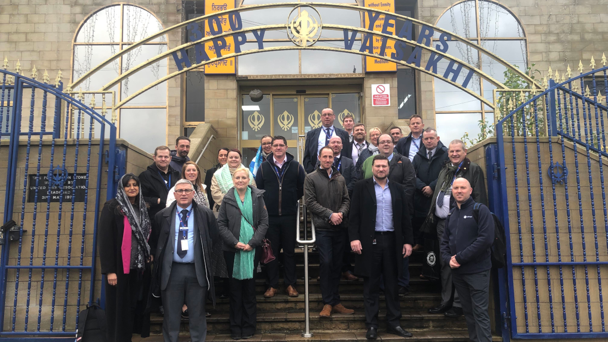 Northern staff joins community to celebrate Interfaith week - Rail UK