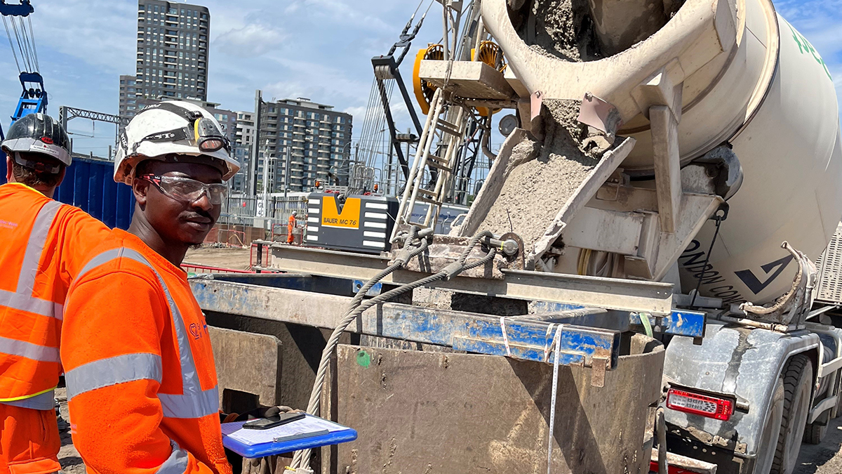 From office cleaner to HS2 site engineer in just a year - Rail UK