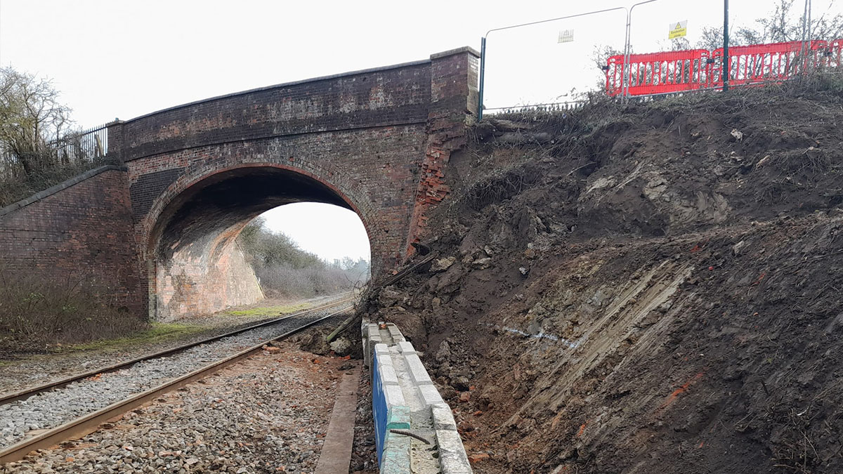 Update on closure of railway between Oxford and Kingham following ...