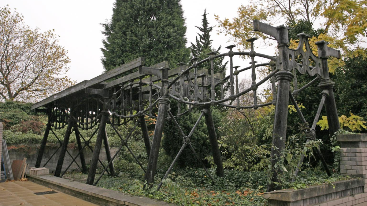 Historic England awards grant to repair remains of historic railway ...