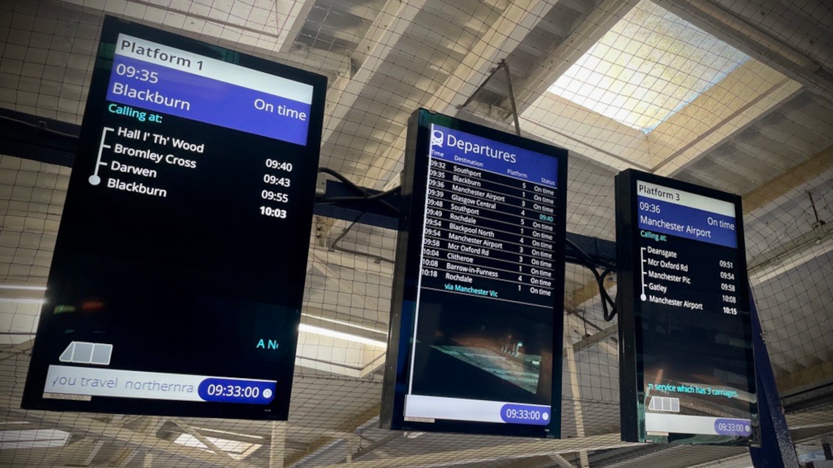 Northern installs improved information screens across network - Rail UK