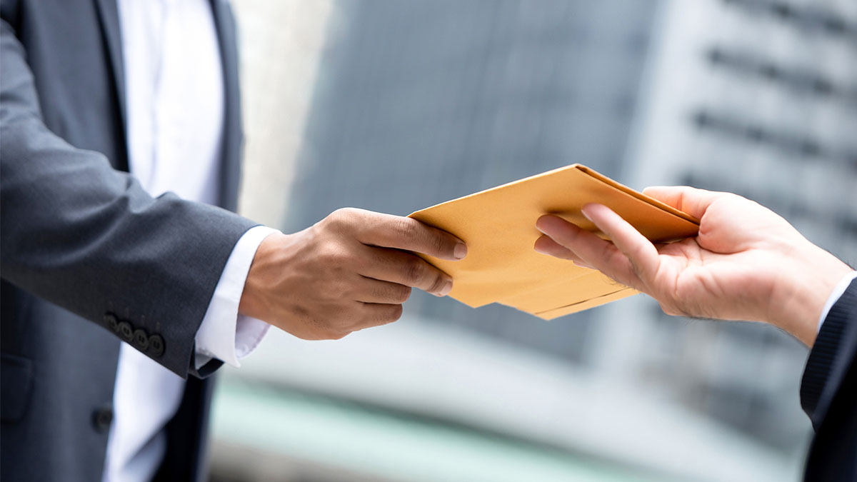 Network Rail RMT members vote to accept pay deal - Rail UK