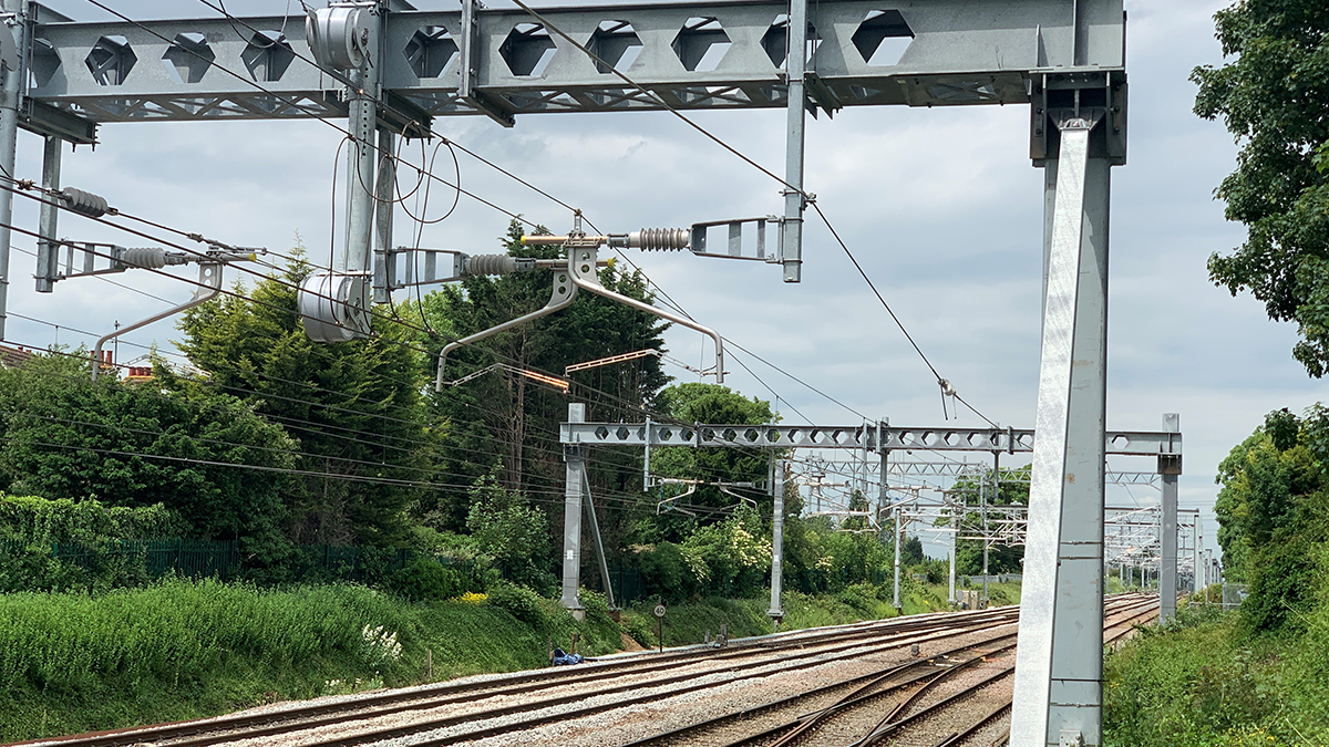 Passengers reminded to check before they travel ahead of Midland Main Line Upgrade - Rail UK