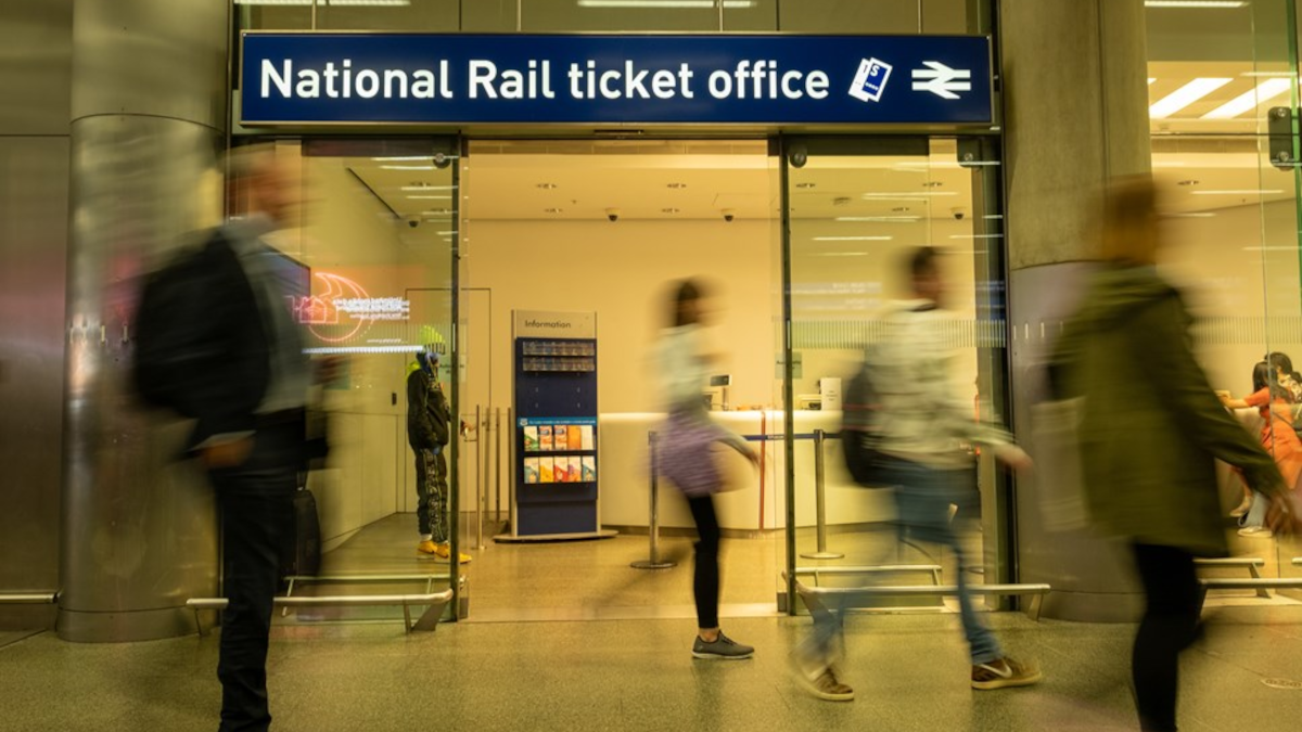 Government scraps plans to close ticket stations - Rail UK