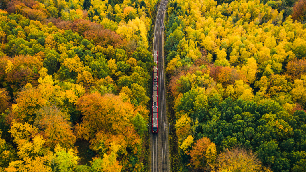 Rail Industry agrees new framework to meet sustainability challenges ...