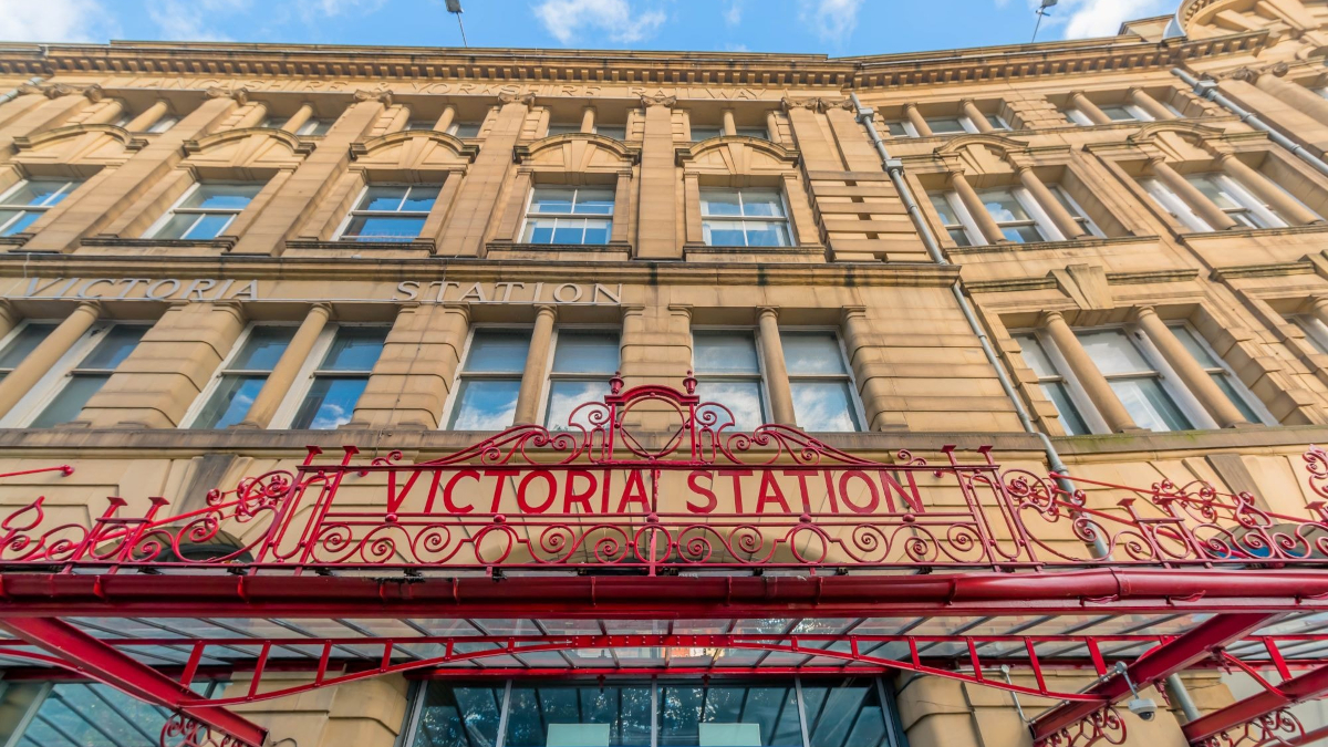 Manchester Victoria to fall silent on anniversary of Manchester Arena ...