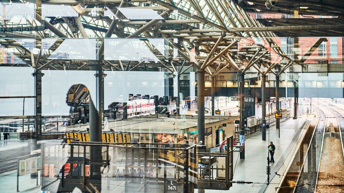 Final call for tech startups to take part in ‘train operators’ Dragons ...