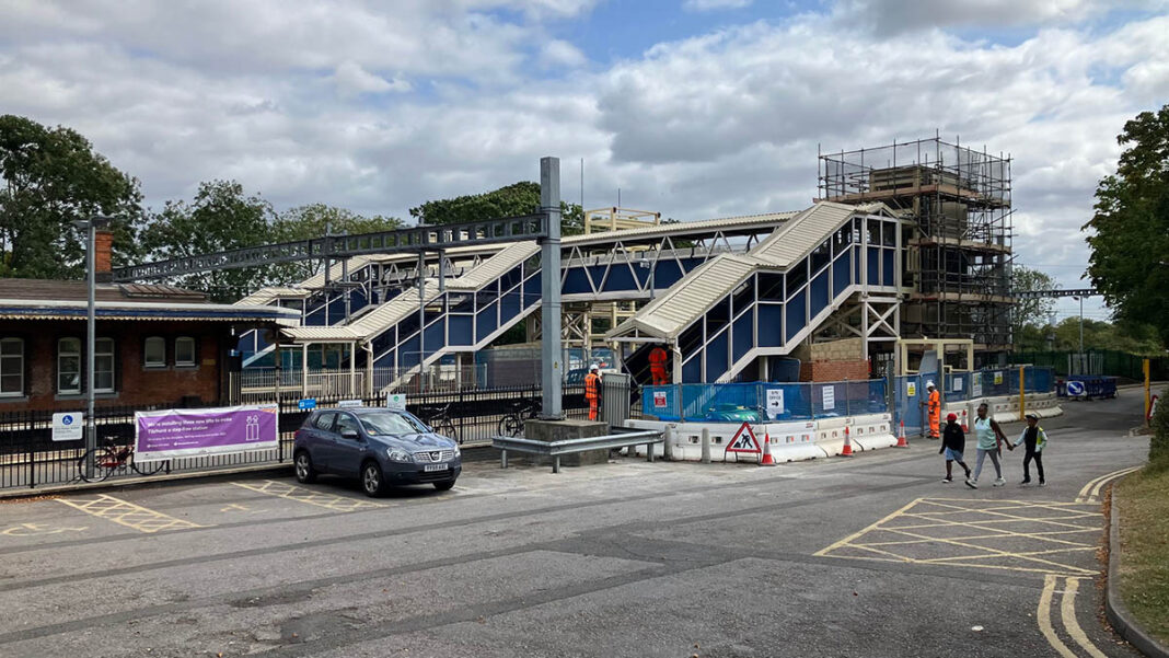 Lifts at Tilehurst station are one step closer as accessibility project ...