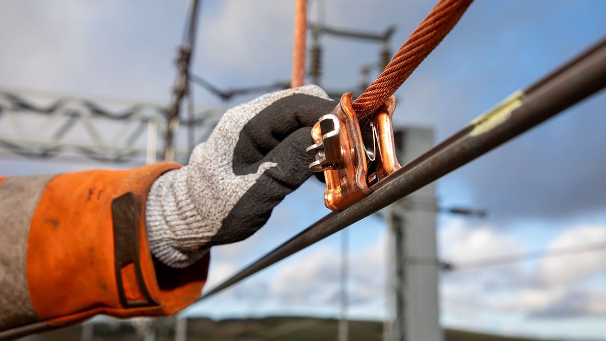 Network Rail Approves Gripple's SwiftLine Rail Jumper as Latest ...