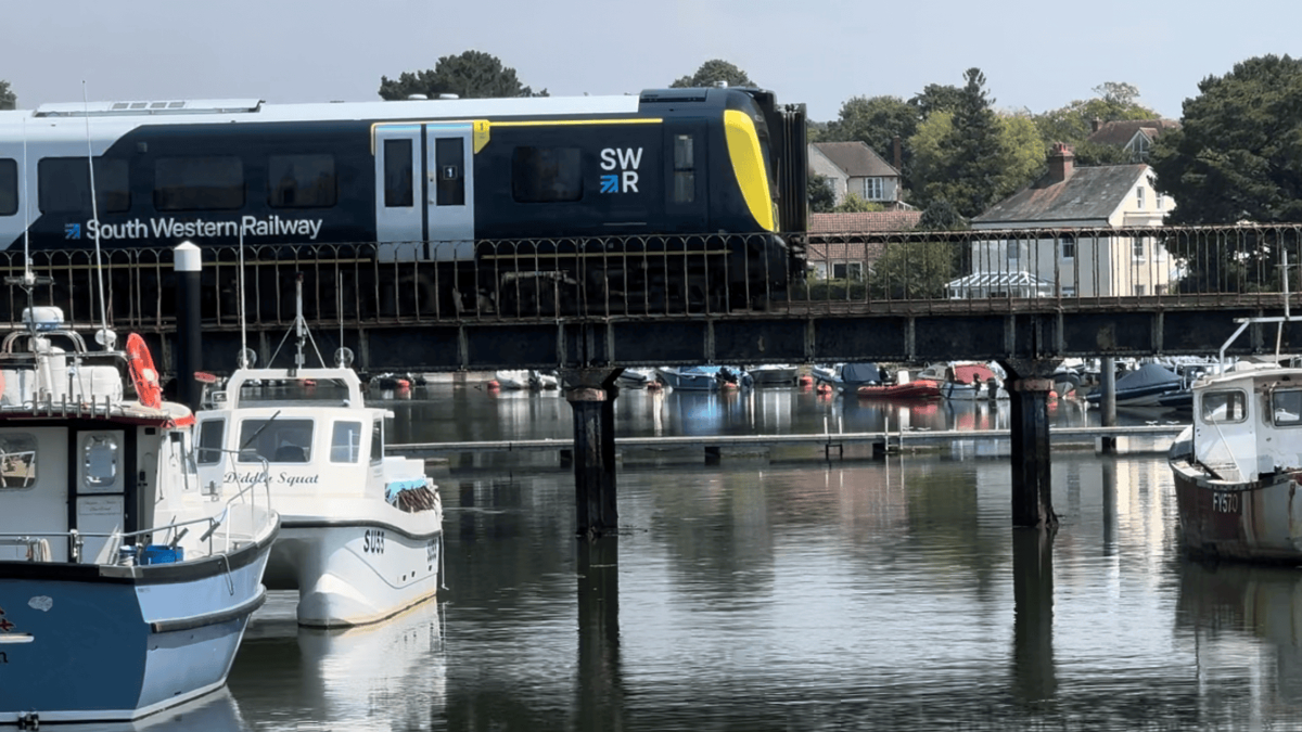 Engineering upgrades to close Lymington branch line - Rail UK