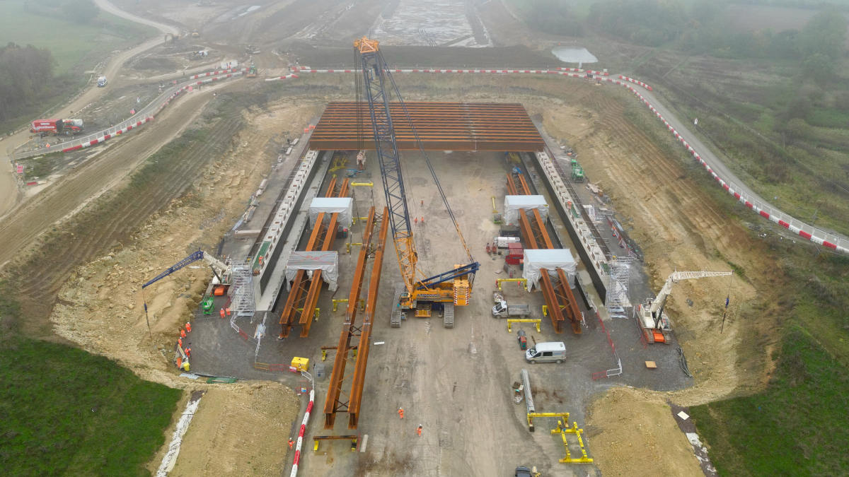 HS2 begins assembling Turweston green bridge deck - Rail UK