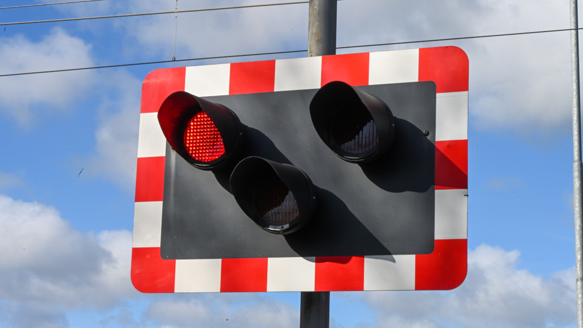 Near-misses at West Sussex level crossing prompts safety review and ...