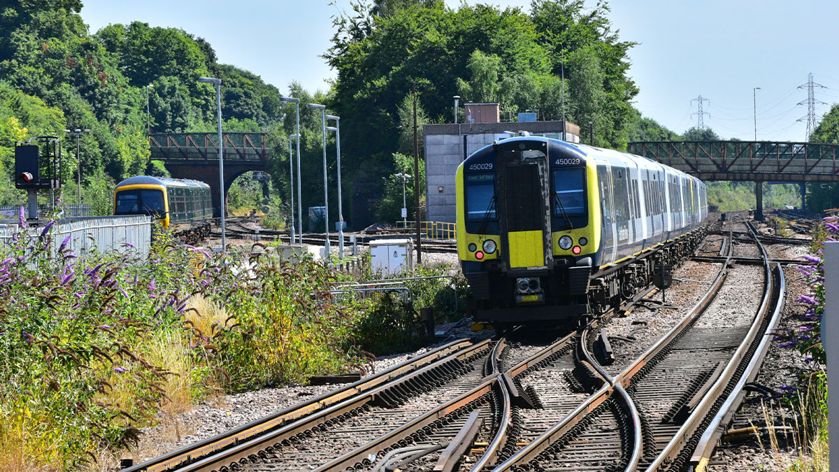 Early May Bank Holiday Weekend: Buses replace trains in the Basingstoke ...