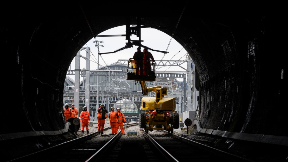 Mobile connectivity receives a boost - Rail UK