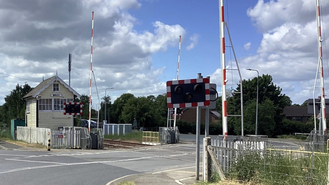 Crucial upgrades this week to modernise Lincolnshire level crossings ...