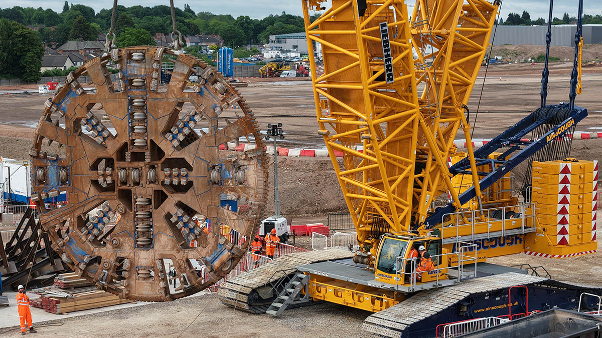 Lift off! Giant HS2 tunnelling machine to be given a new lease of life ...