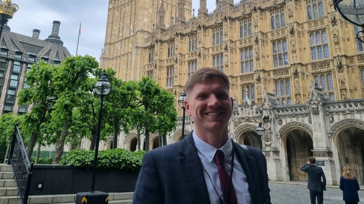 Porterbrook appoints Max Ordish as head of freight and commercial ...