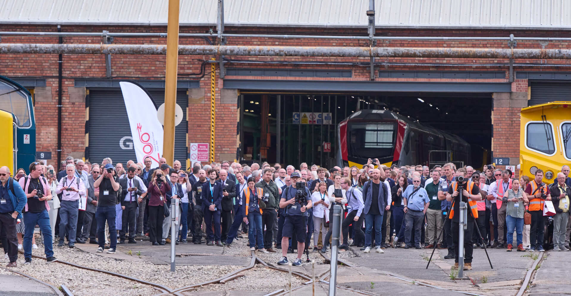 World’s largest railway festival opens at Alstom’s UK train factory ...