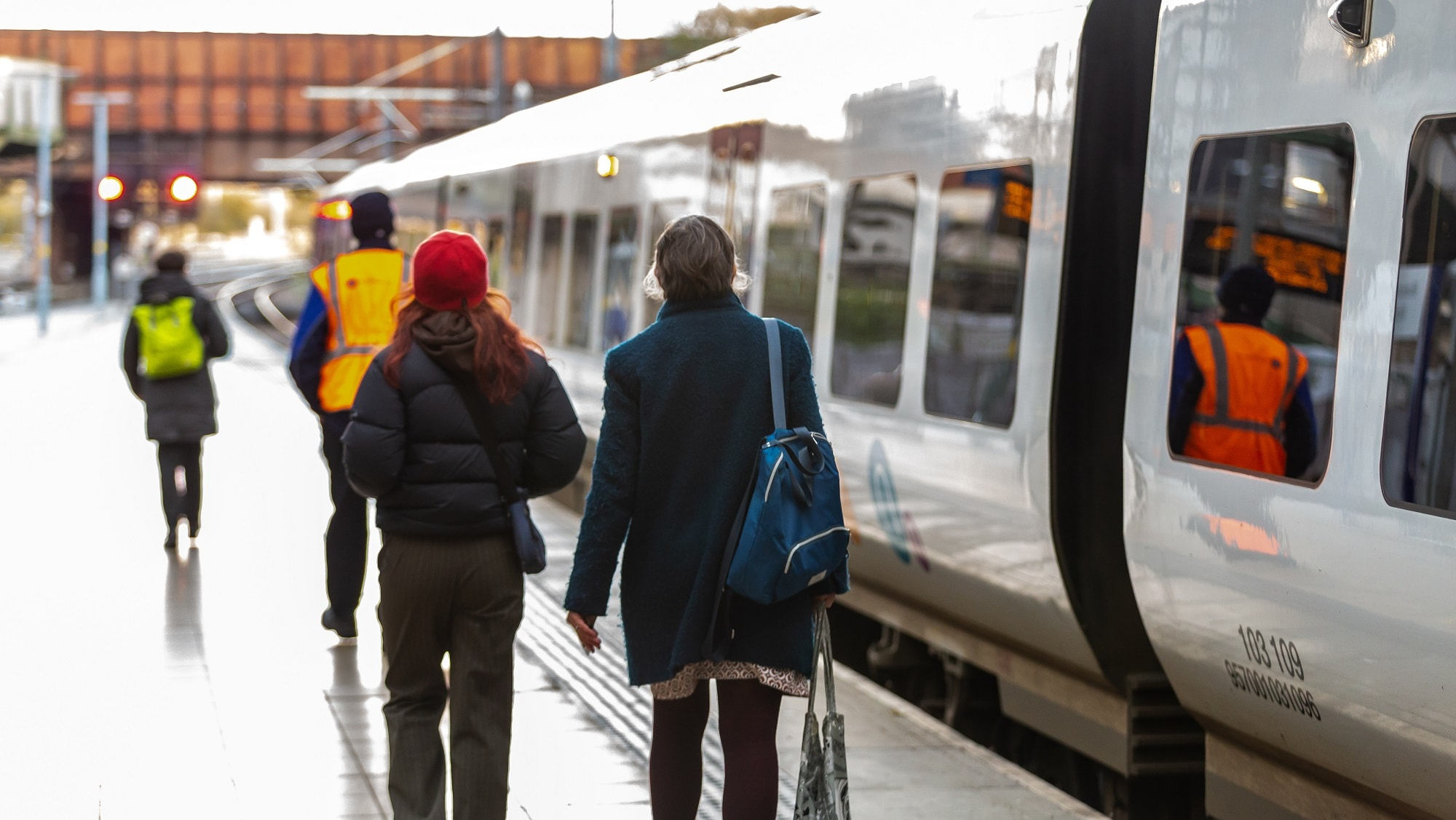 Northern welcomes commuters back as thousands return to the office ...