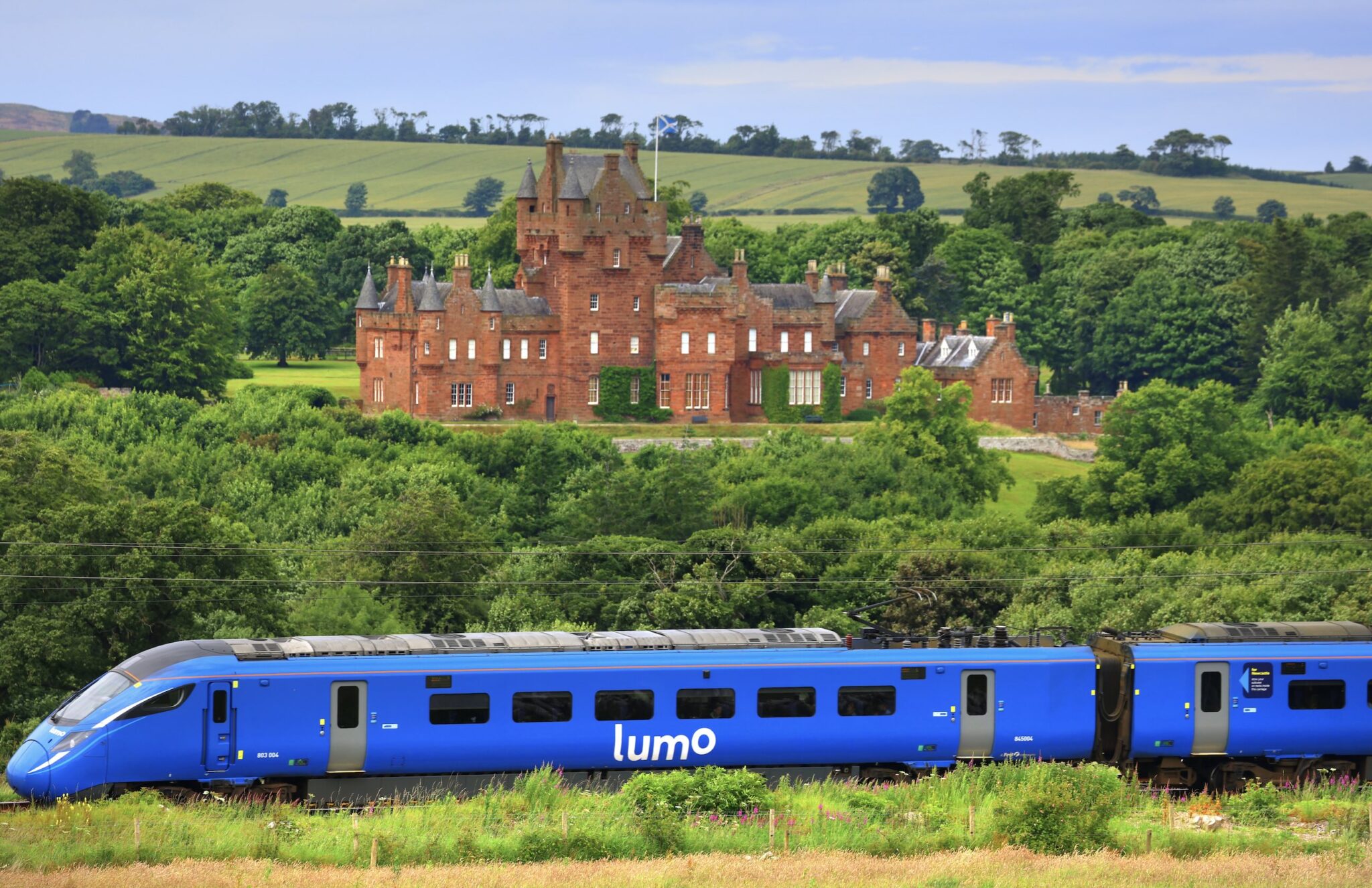 Lumo celebrates National Customer Service Week with exclusive ...