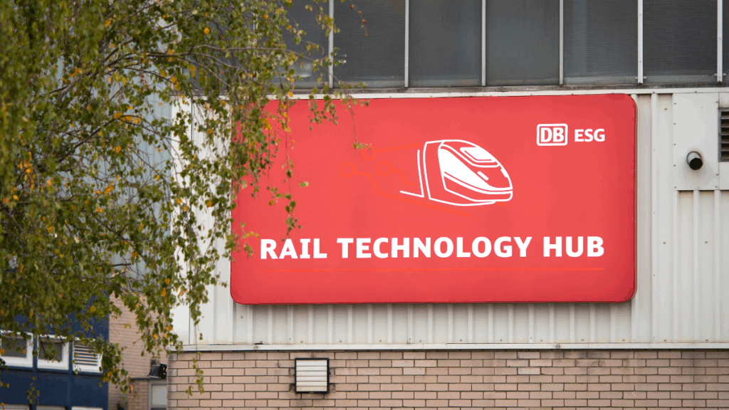 DB ESG opens a Rail Technology Hub to drive technological advancements ...