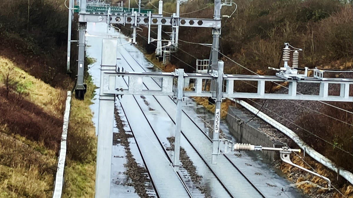 Great Western Railway urges customers to check their journey and ...