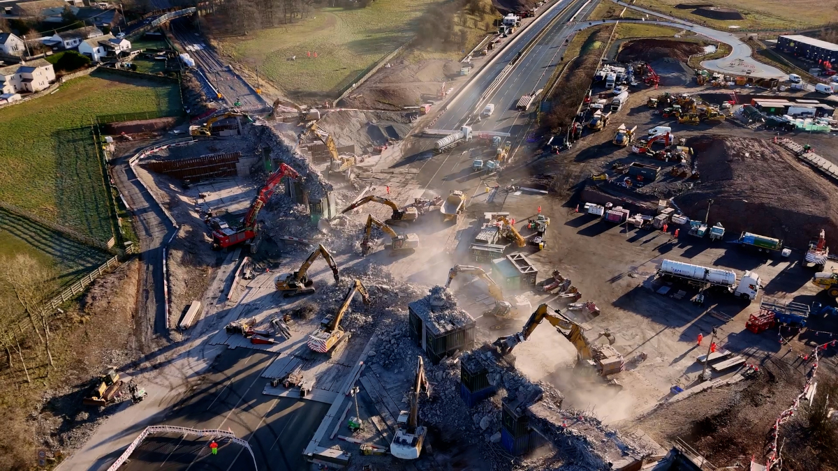 Impressive time-lapse released of weekend railway bridge demolition ...