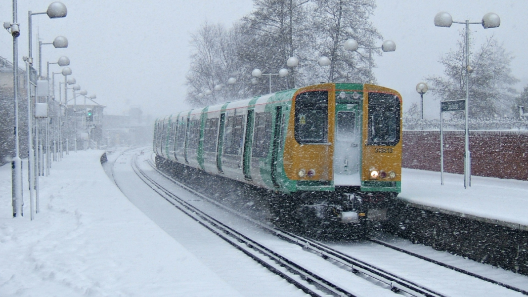 Rail workers battle Storm Goretti as severe weather disrupts services ...