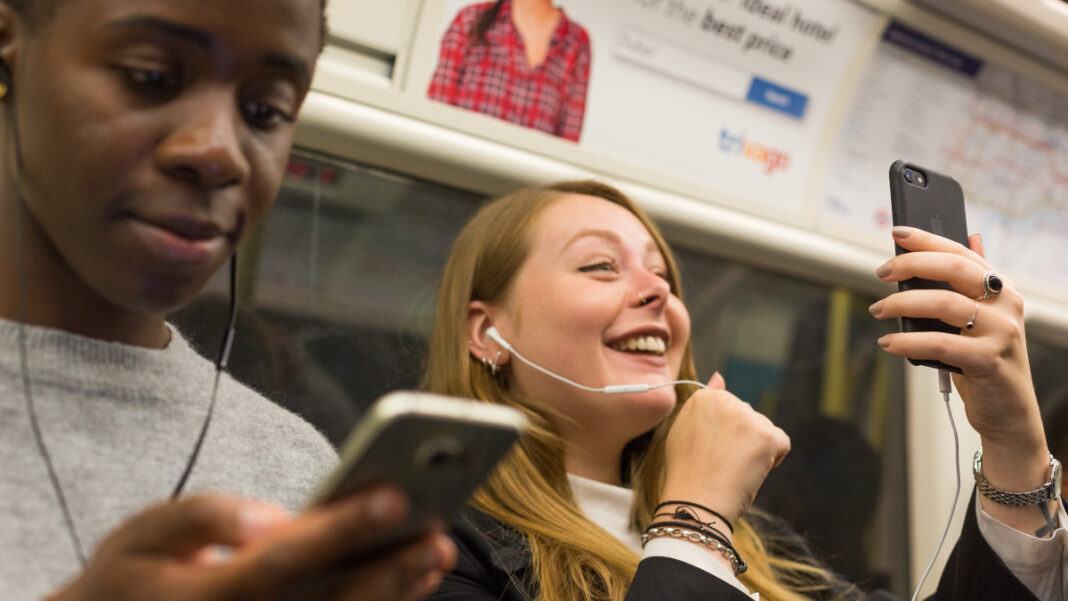 More stations and tunnels across the Tube network get high-speed mobile ...