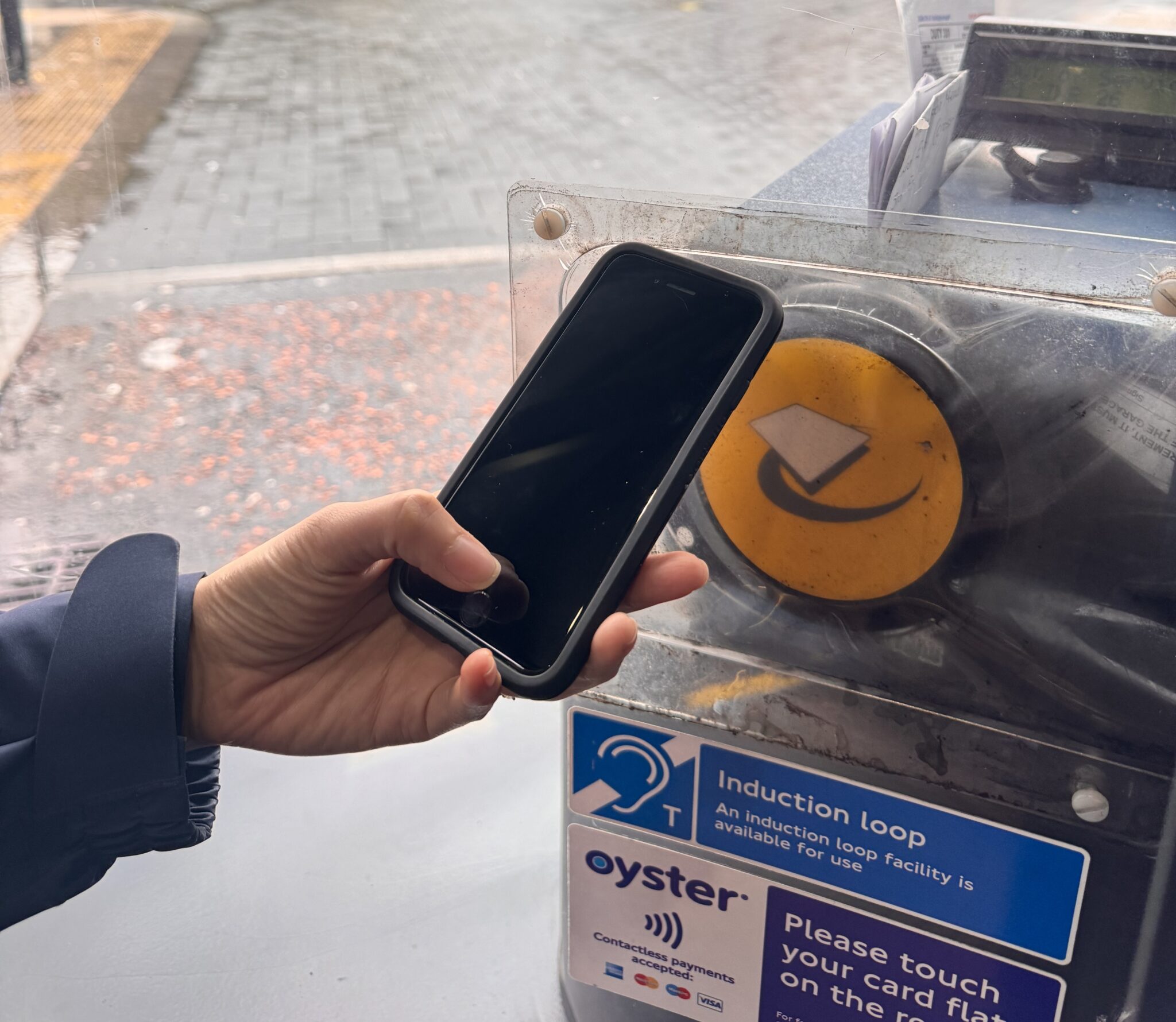 Indra Group wins TfL contract to operate Oyster and Contactless systems ...