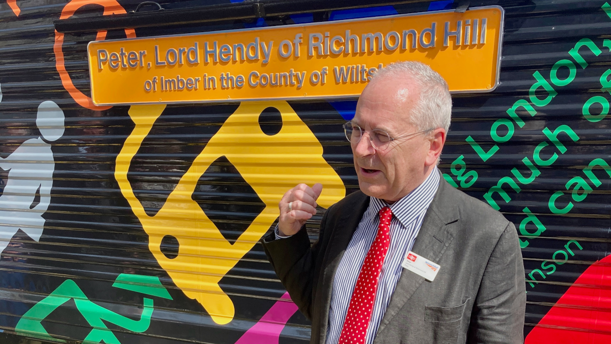 Lord Peter Hendy lends personal support to Rother Valley Railway ...