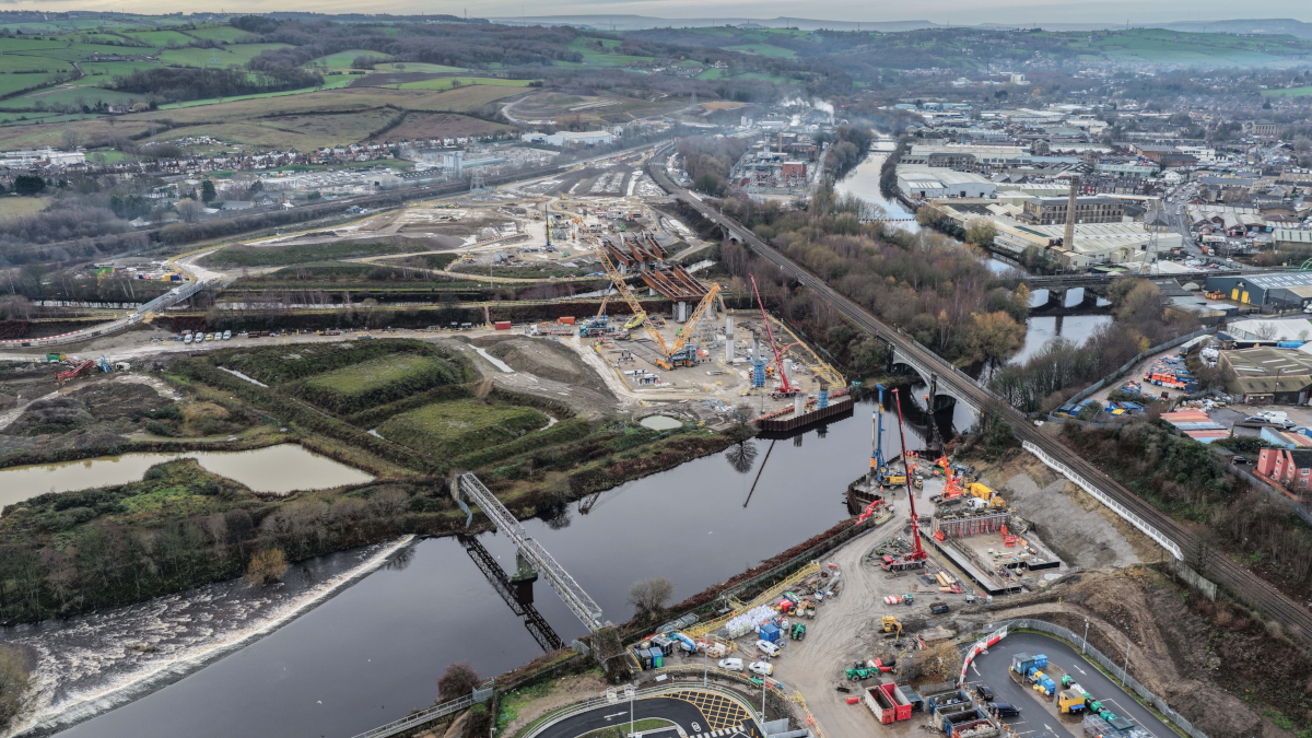 Bridging the gap in Ravensthorpe - Rail UK