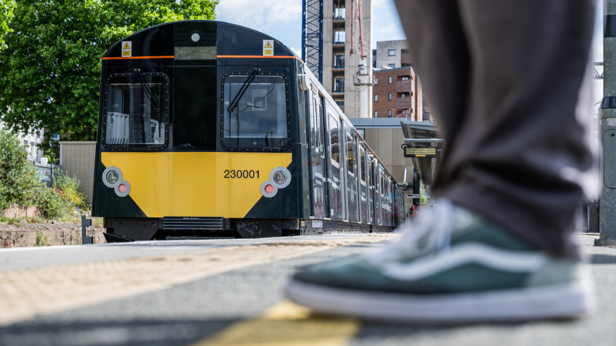 Record-breaking battery train introduced into passenger service - Rail UK